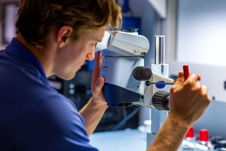 Evident Microscopy Service | Evident Scientific